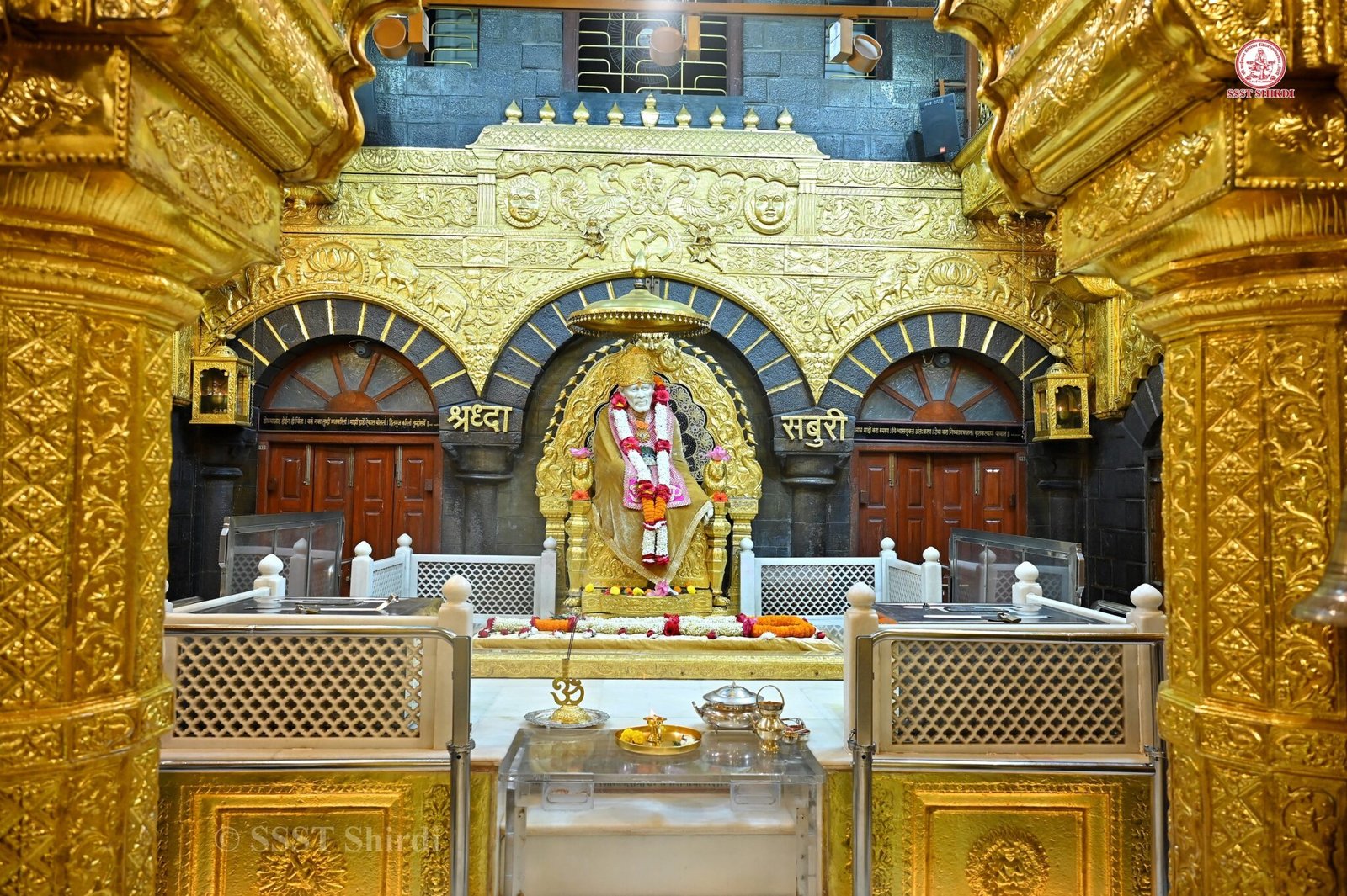 Hyderabad to Shirdi Urbania – RR Urbania Traveller